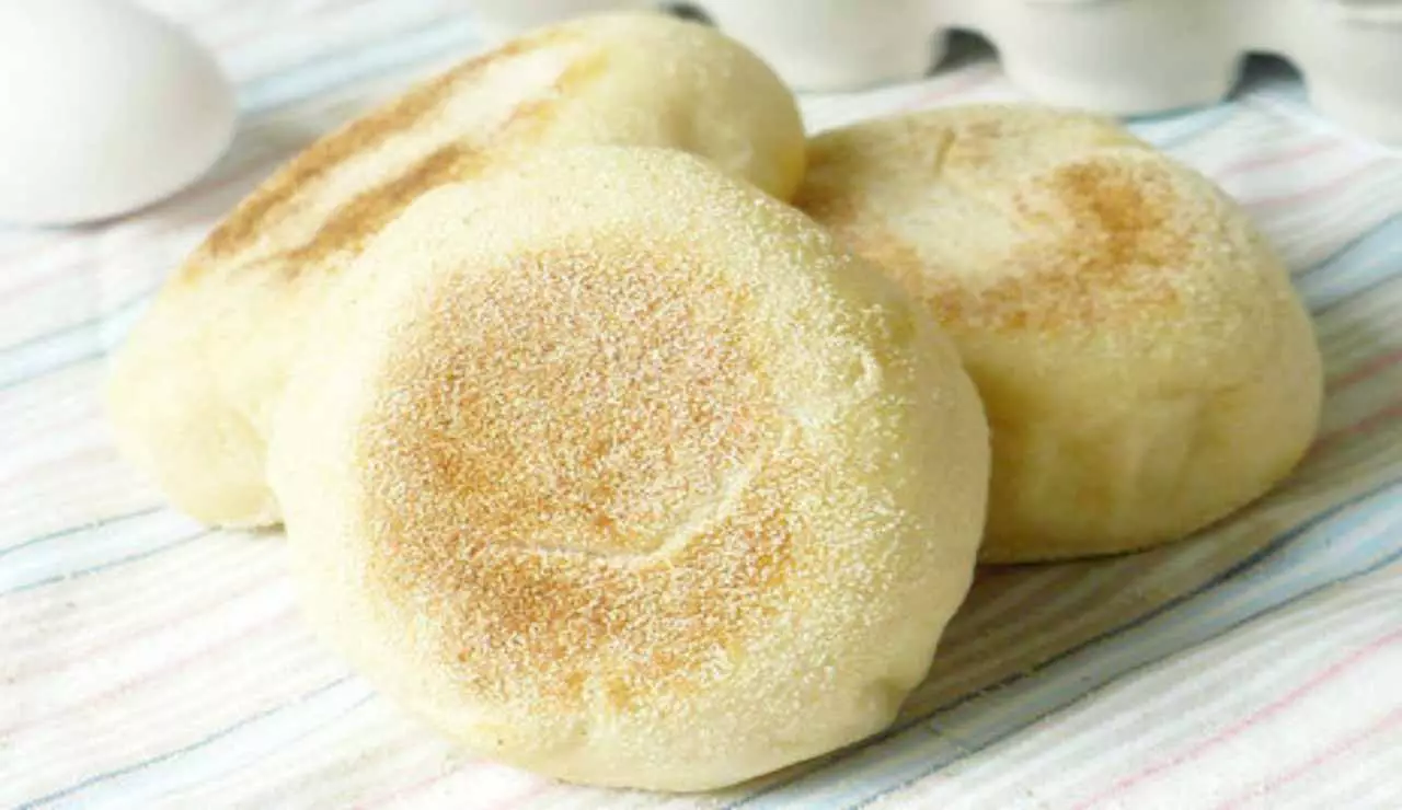 muffins Inggris mengembang | resep lemes gancang nyiapkeun