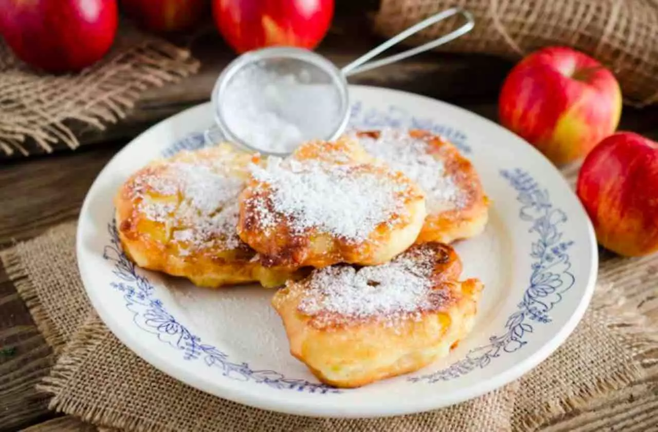 pancakes apple