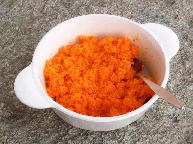 Безглютеновый морковный пирог