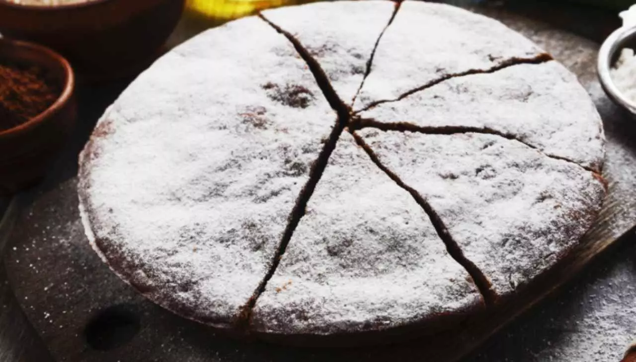 Bolo de Nutella e massa quebrada de amêndoa com receita de cacau