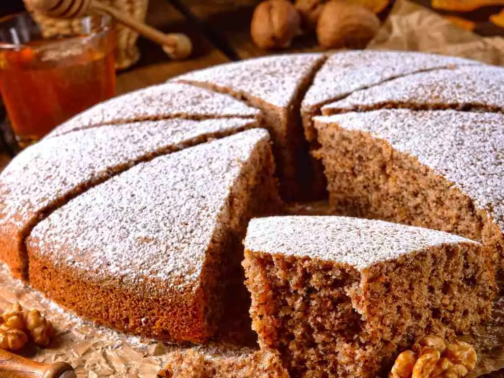 Nociata cake girke-girke shirya sinadaran hanya