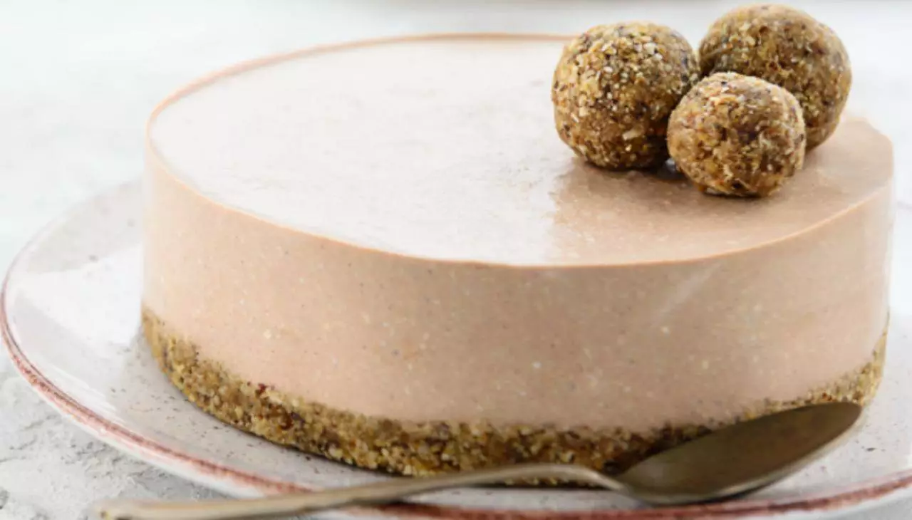 Tortë me çokollatë vegane pa pjekje dhe topa brumi - ricetasprint