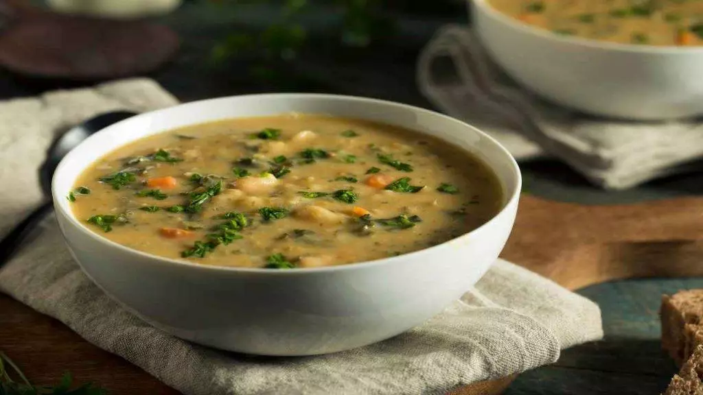 sopa de batata e chicória