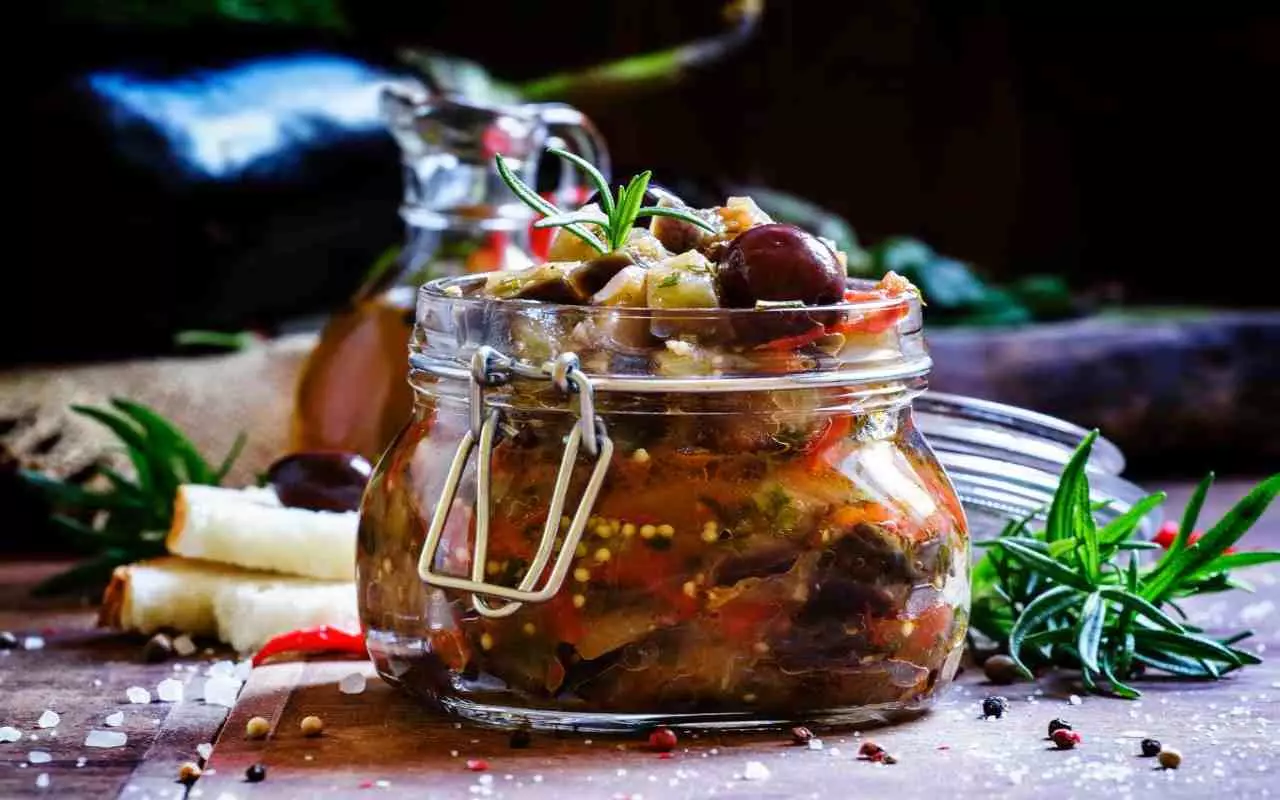 Giardiniera jajčevci brez recepta za kuhanje FOTO recept tisk