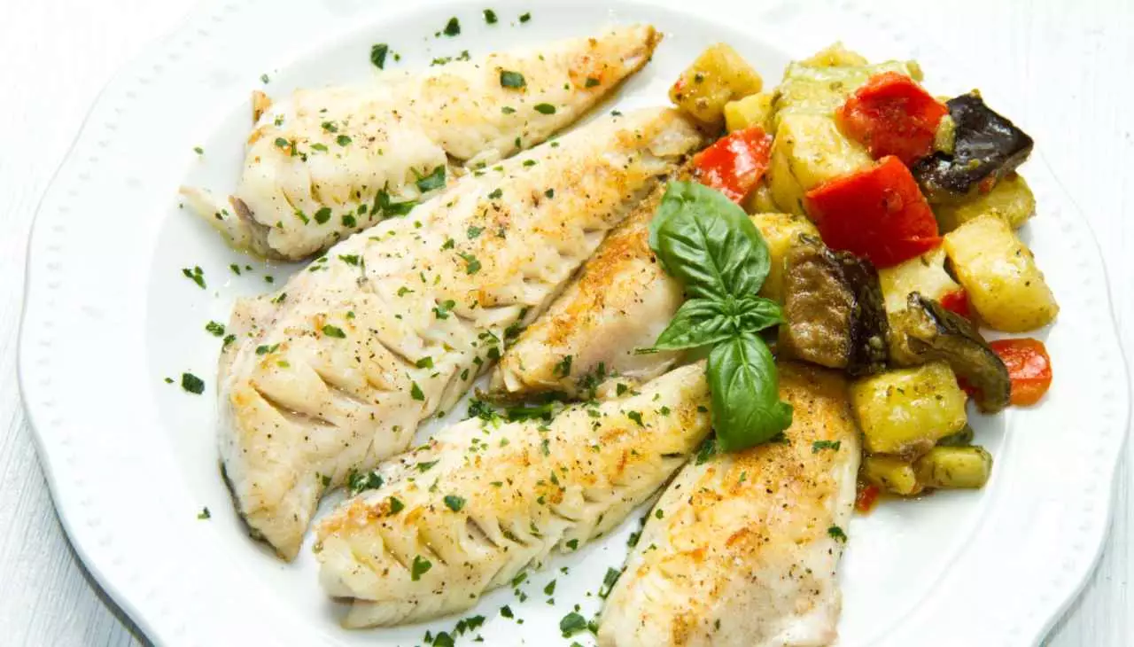 Segundo prato de peixe con tubérculos e verduras