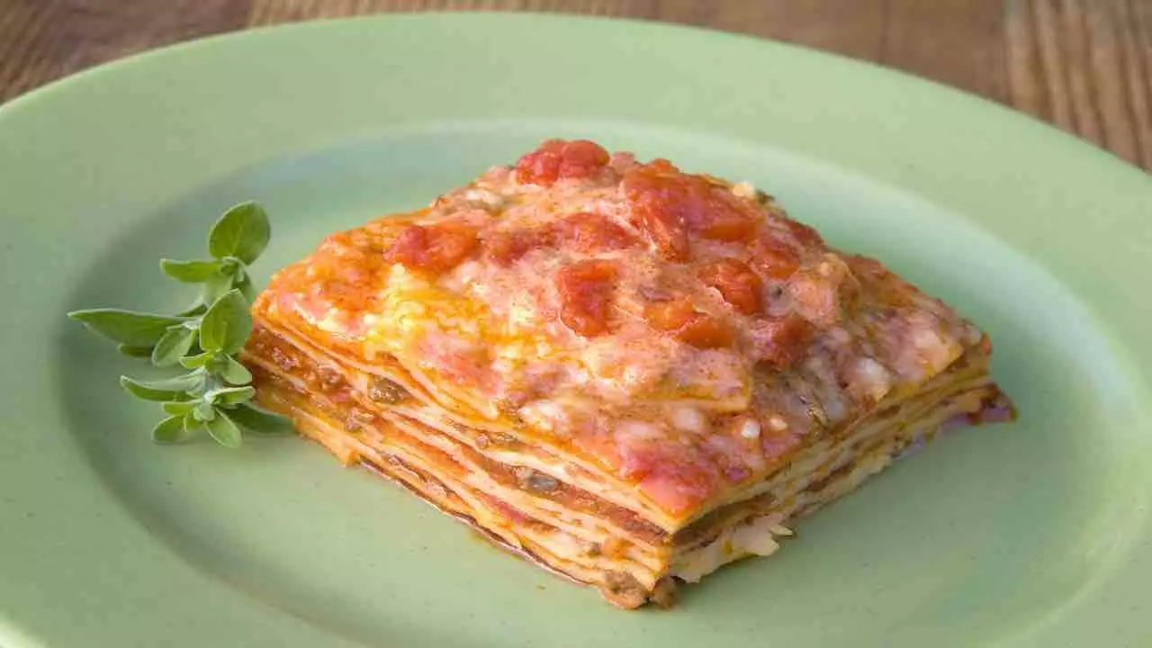 Könnyű és ízletes lasagna | 10 legjobb recept, amit érdemes kipróbálni 17588_1