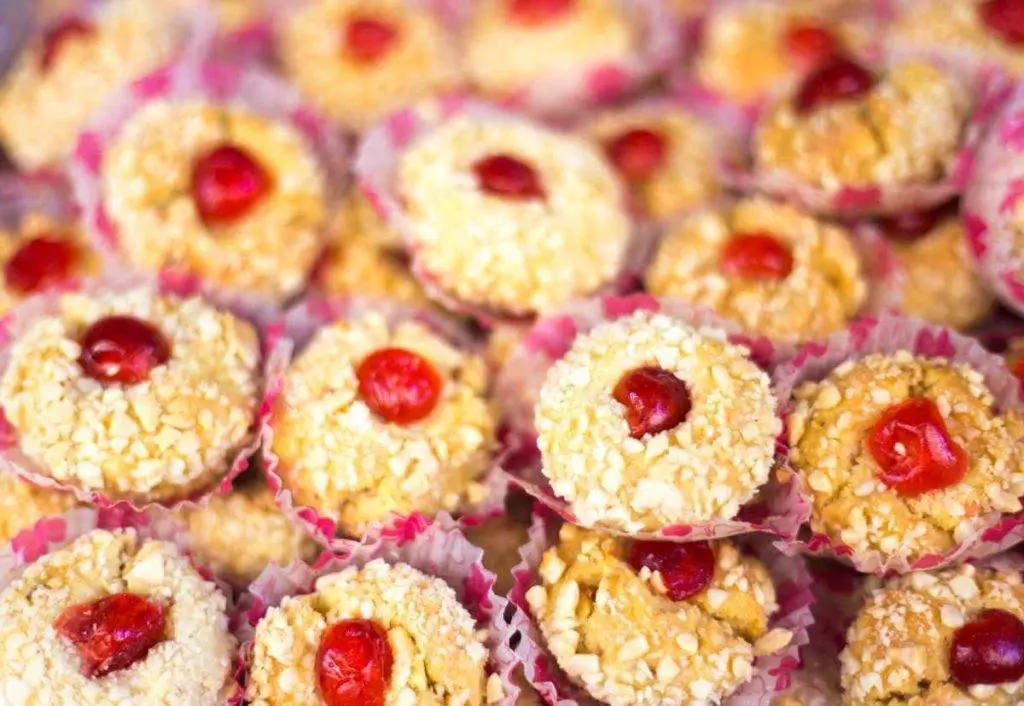 Almond manna biscuits crumbly