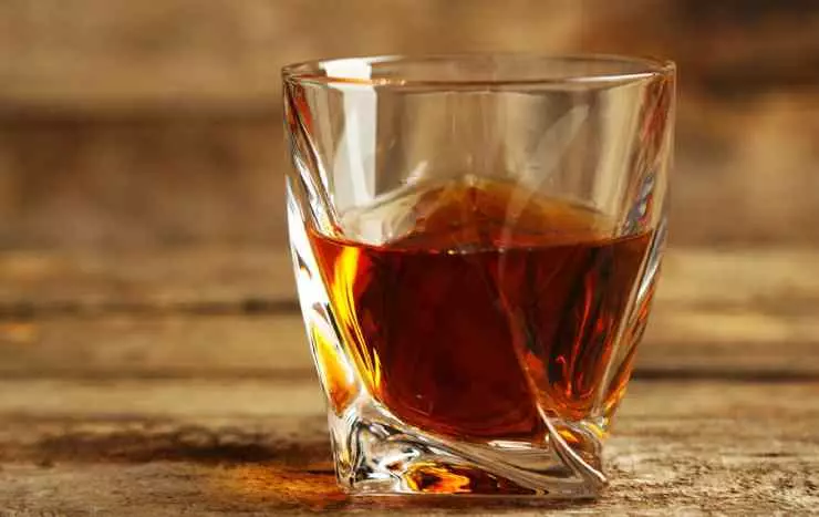 Rum tart ne ricotta uye chokoreti | Kushamisa munhu wese 18034_3