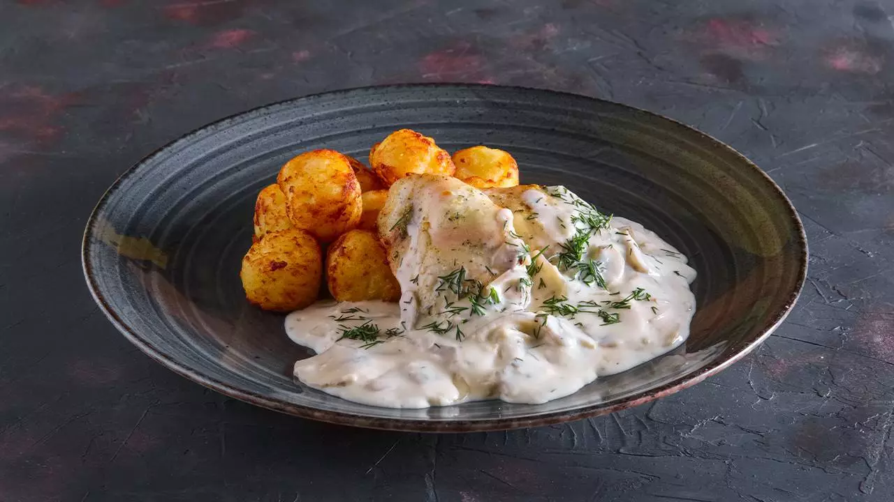 Peixe frito com creme de batata