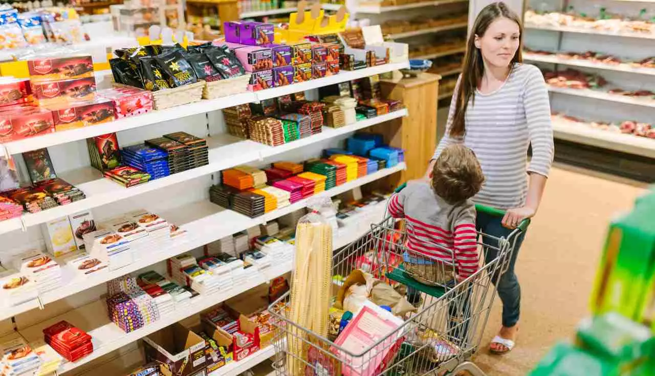 Salmonellas šokolādes brīdinājuma informācija un informācija - receptes izdruka