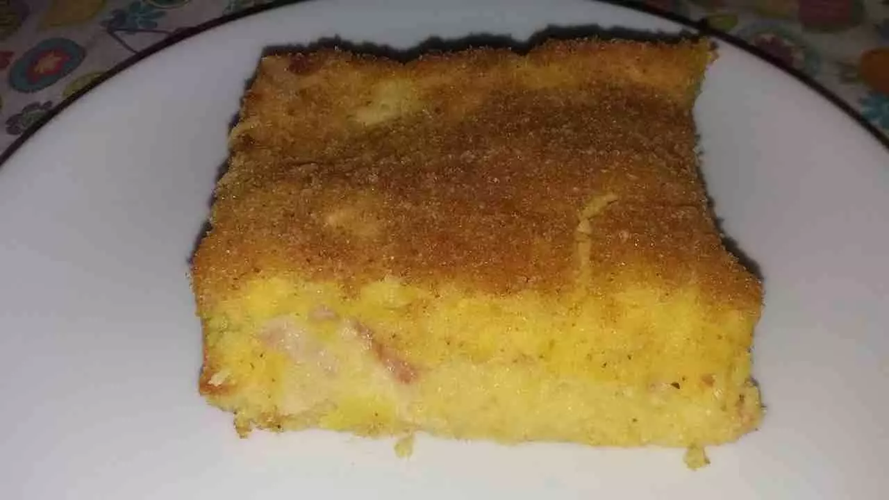 स्मोक्ड स्कॅमोर्झा चीज आणि मोर्टाडेलासह बटाटा गेटाउ. व्हिडिओ रेसिपी