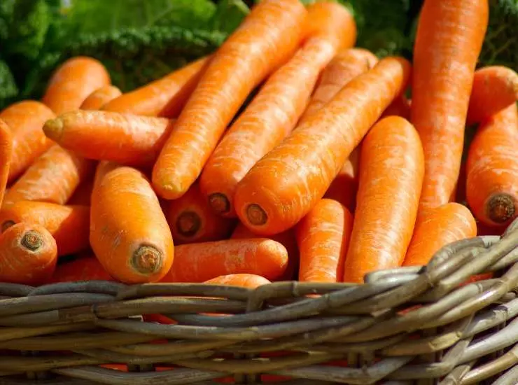 Кисло-сладкая детская морковь