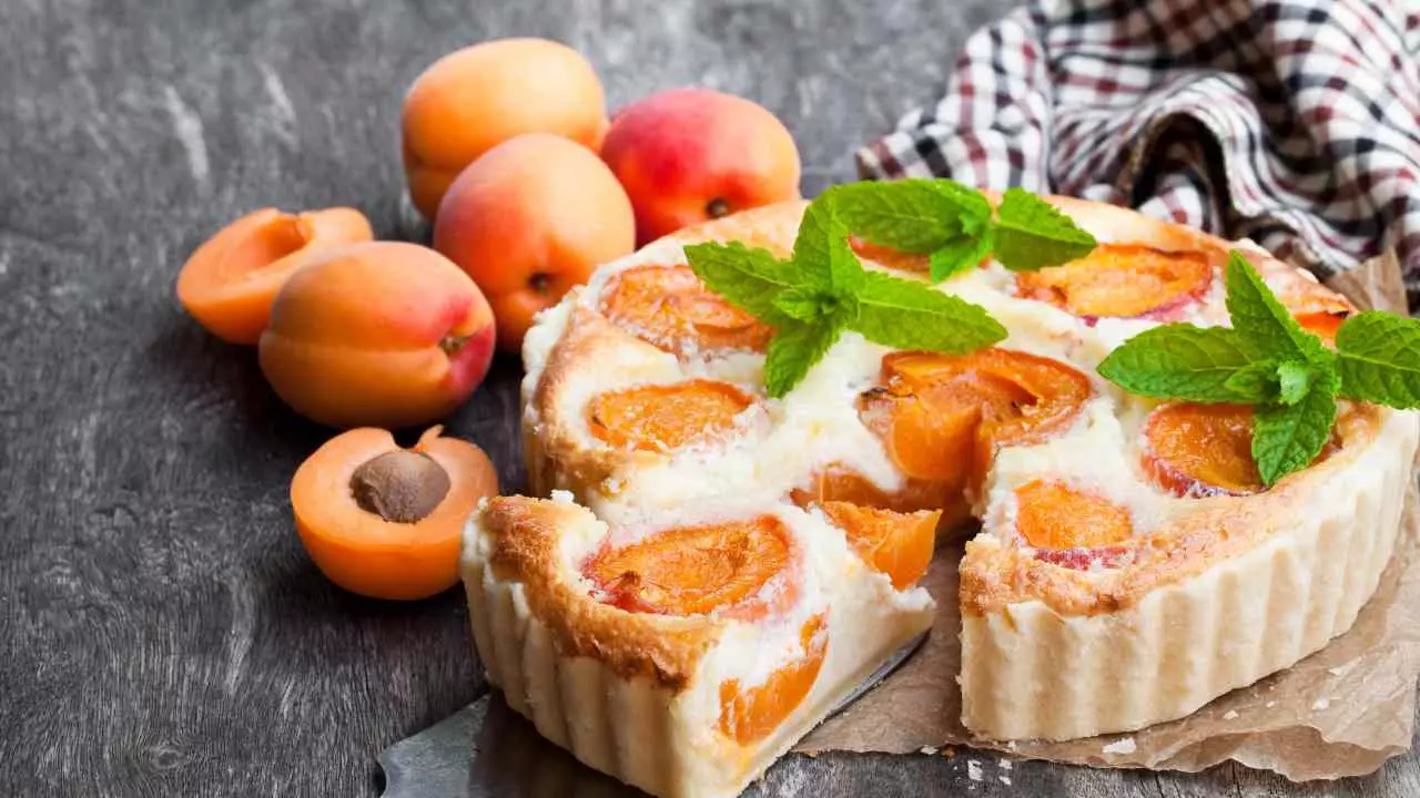 Cold pie nemaapricots