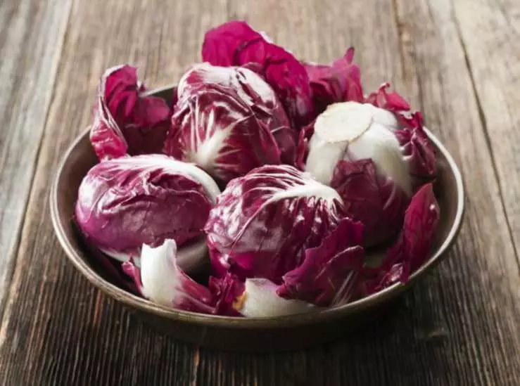 Radicchio, pwaro ak pancetta pasta FOTO resèt enprime