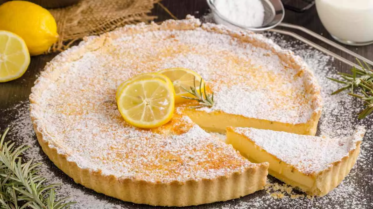 creamy lemon mascarpone keki