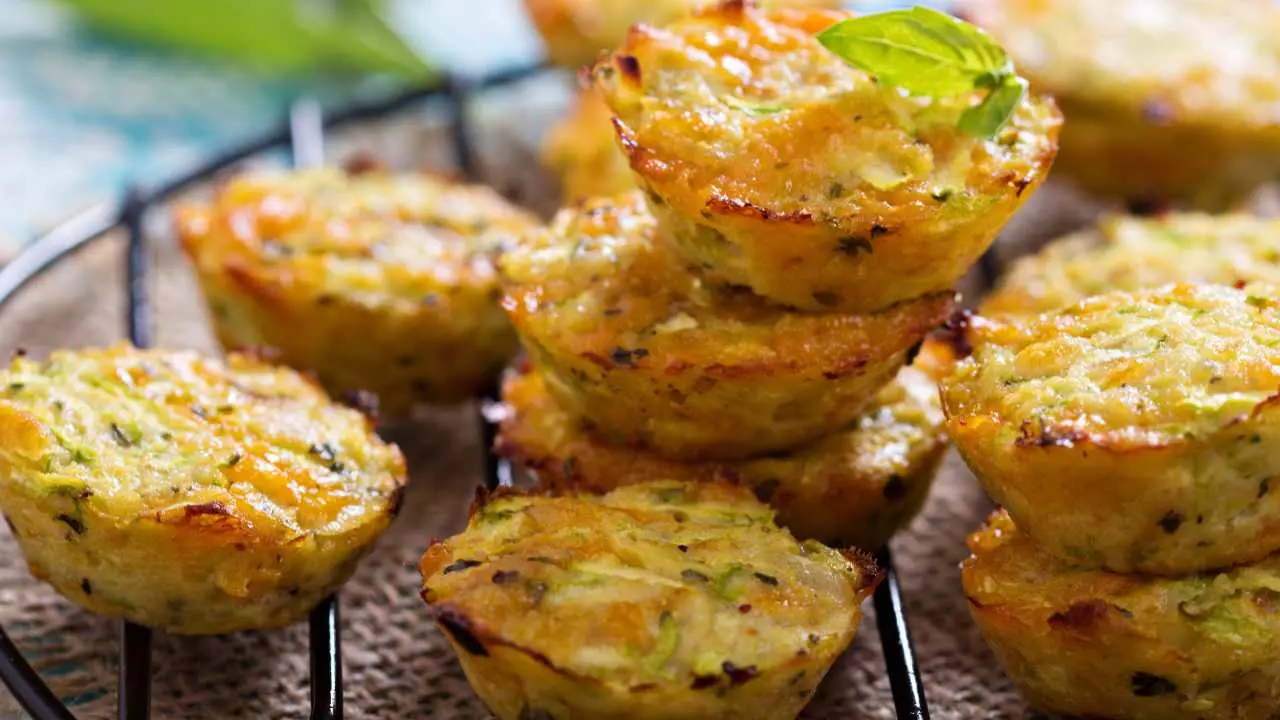 Pasta och zucchinifritter