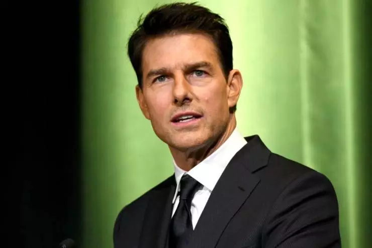 Tom Cruise jet pribadi 300 manisan - RecipeSprint