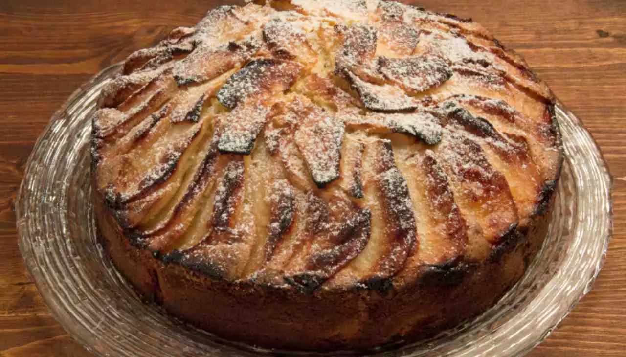 receta de tarta rellena de manzana