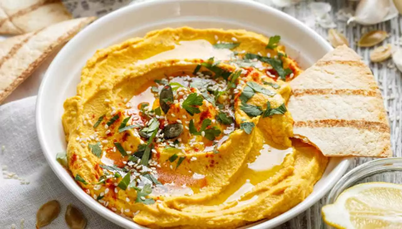 د کدو hummus پرته د چرګانو ترکیب