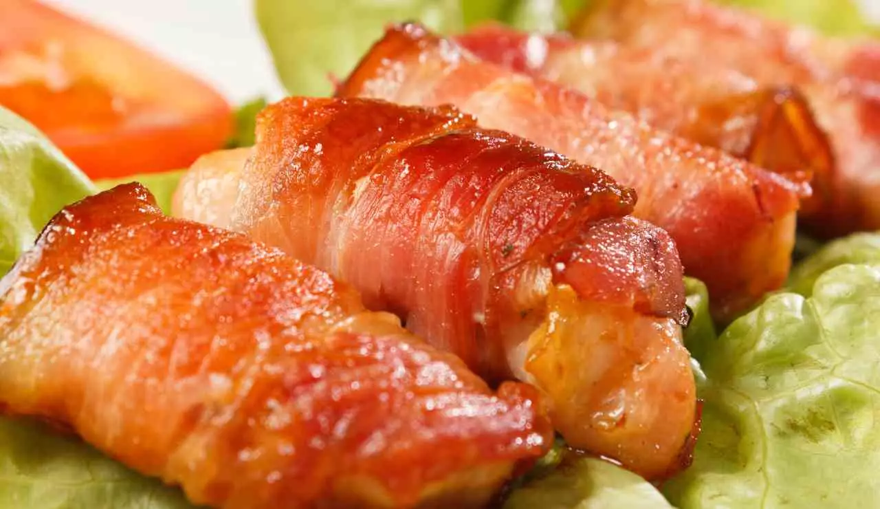 Fylte kyllingruller med bacon | Vanning i munnen! 20426_1
