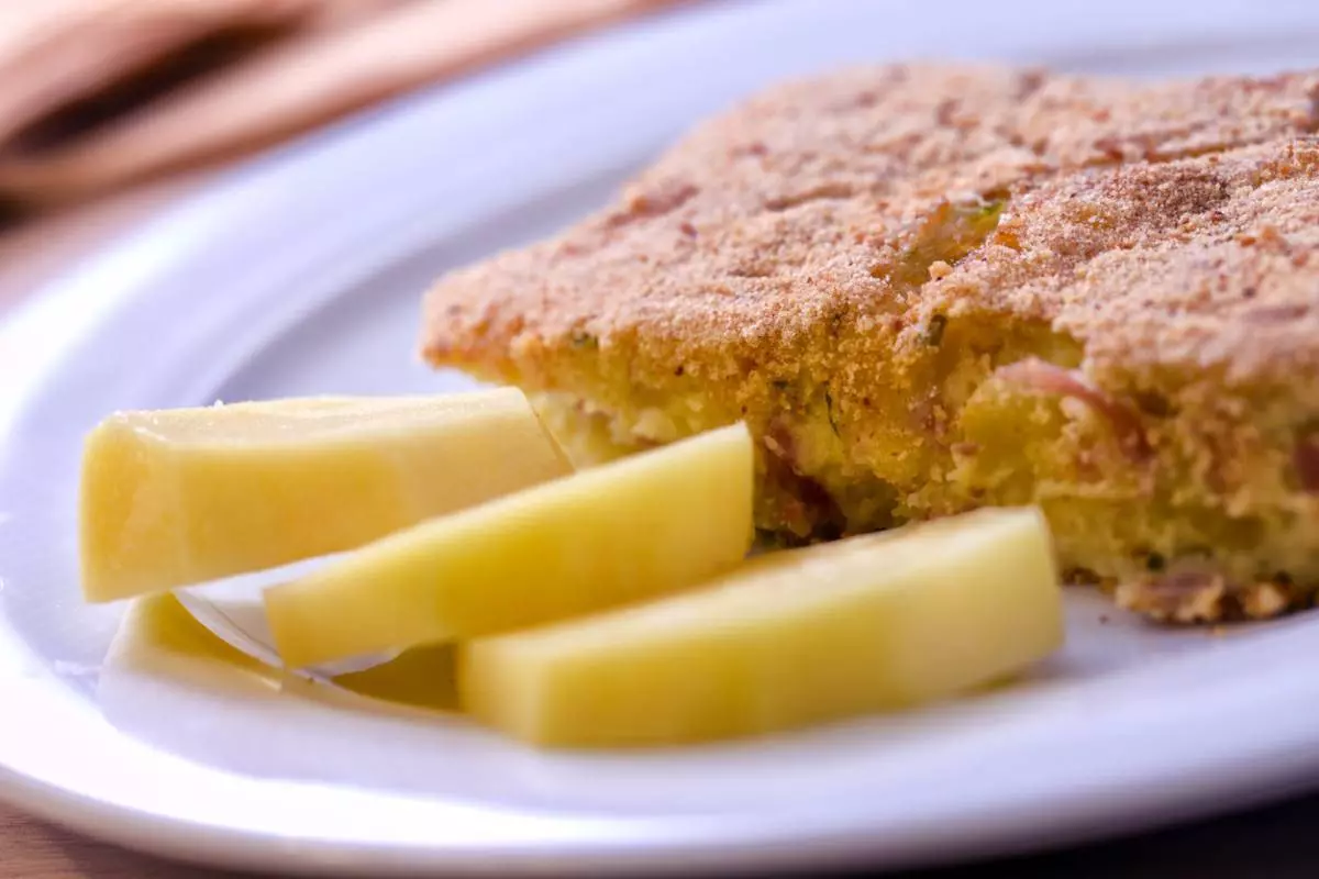 Torta de pataca e cebola