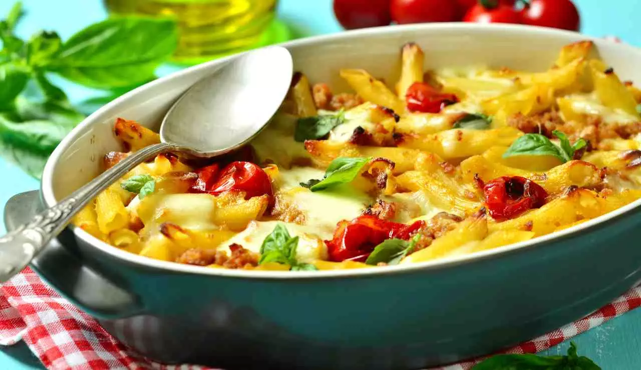 Baked penne alla caprese | පළමුව රසවත් හා වේගවත් 20538_1