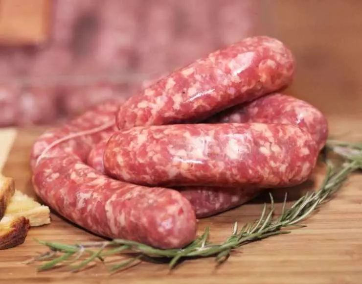 Fagottini آلو ۽ sausages فوٽو ترڪيب پرنٽ