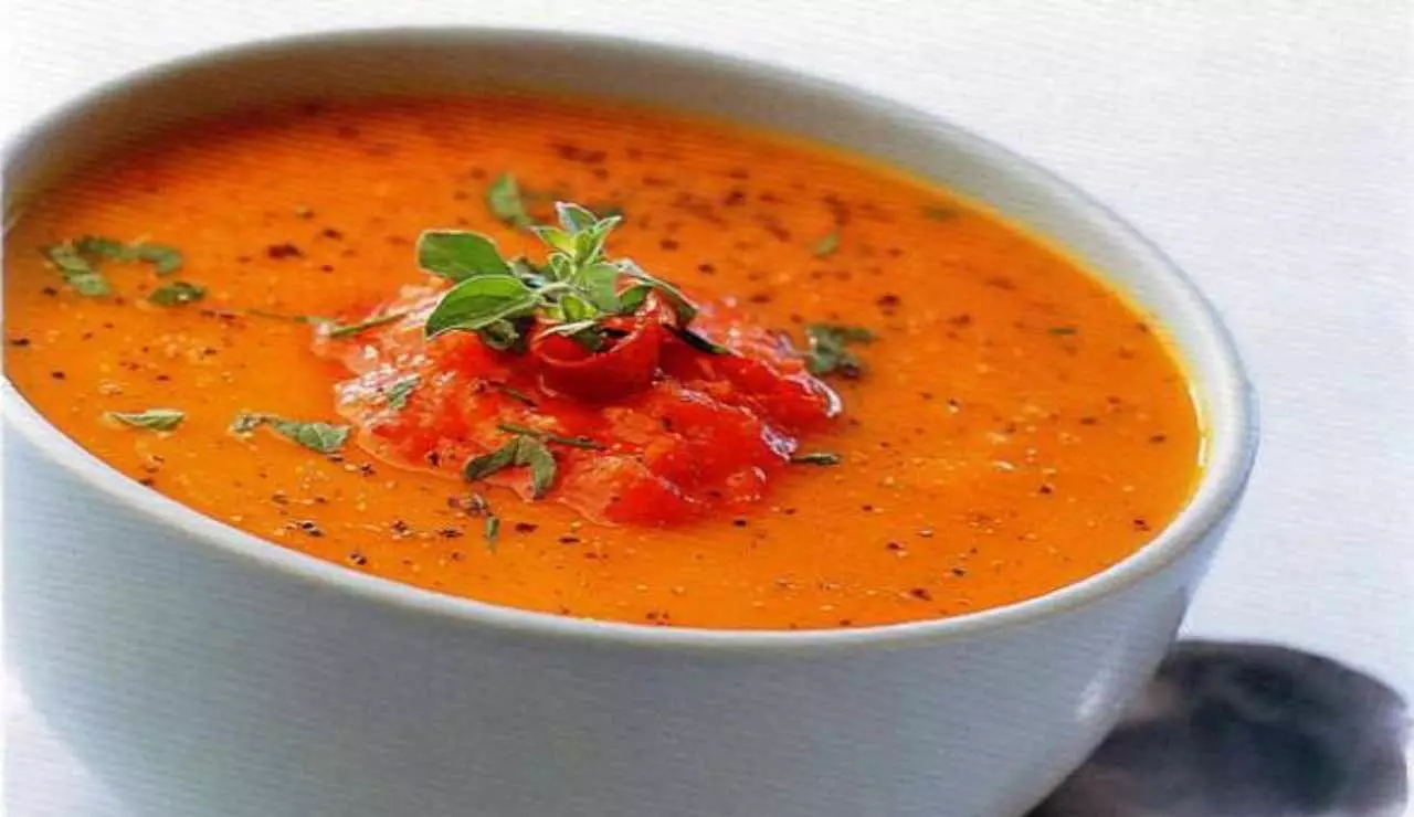 カボチャとトマトのジャガイモのスープ