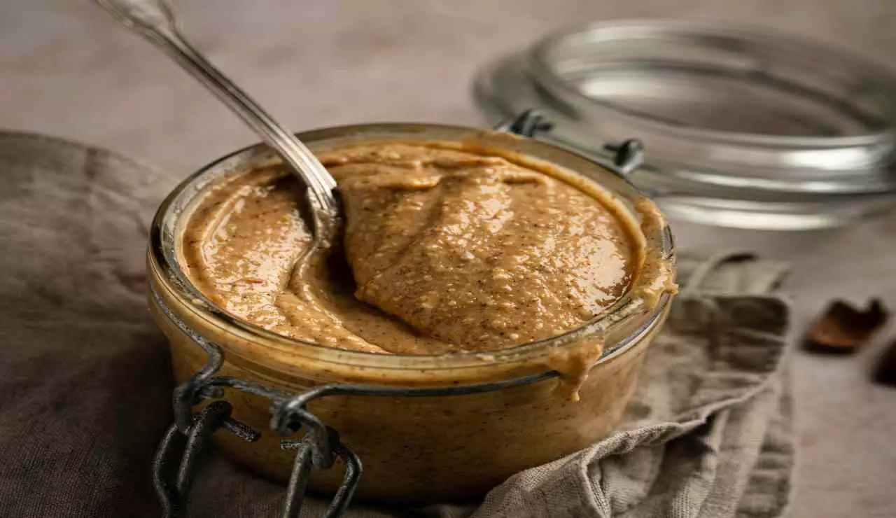 Homemade hazelnut paste