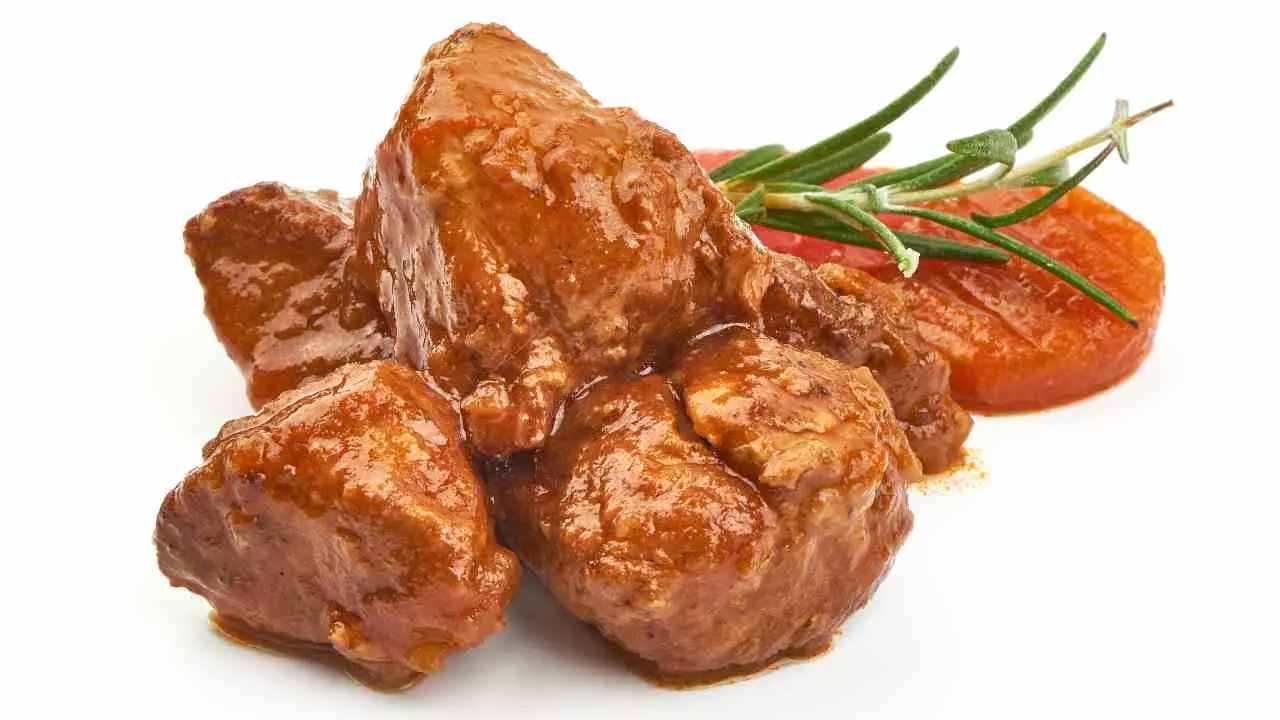 Beef stew, orihinal na recipe ng Judeo-Roman cuisine 21293_1