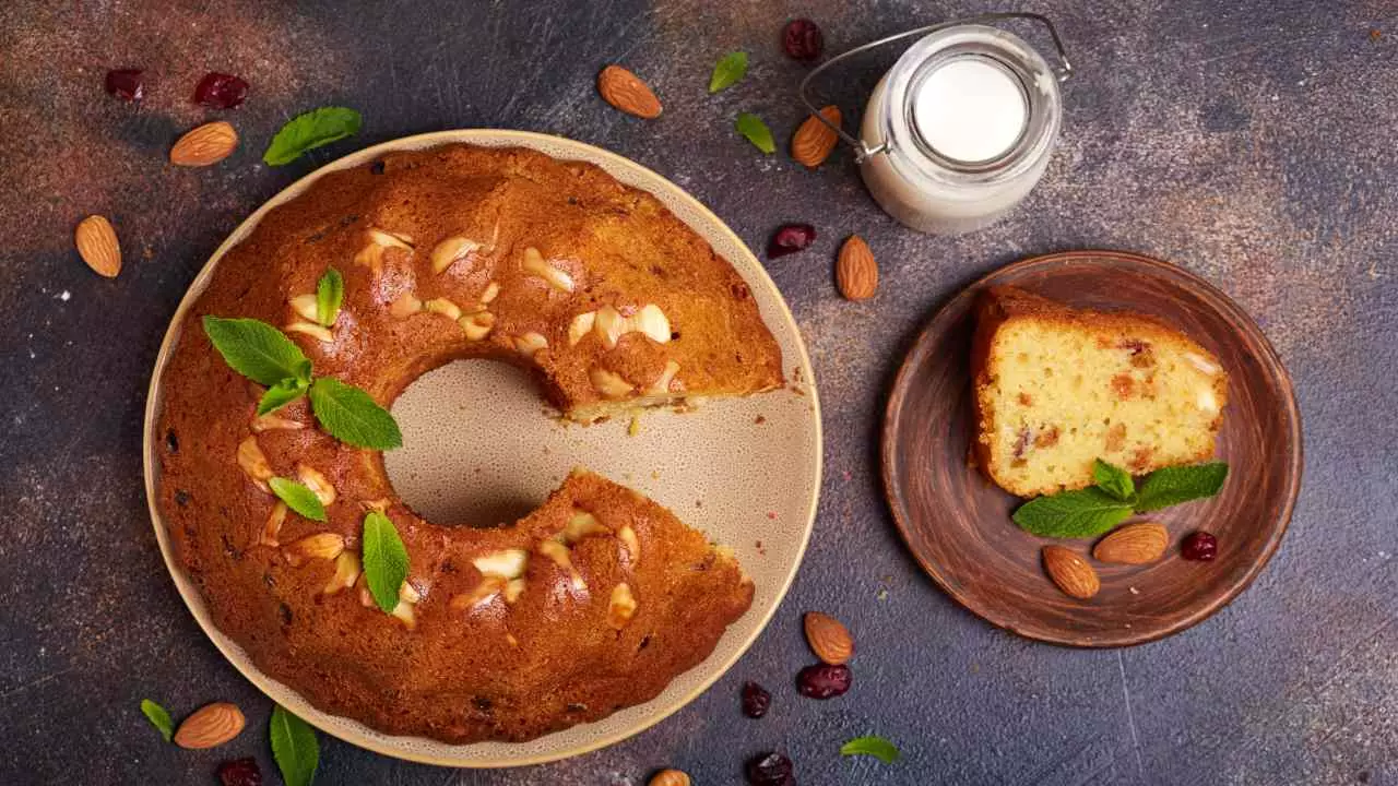 buñuelo con almendras