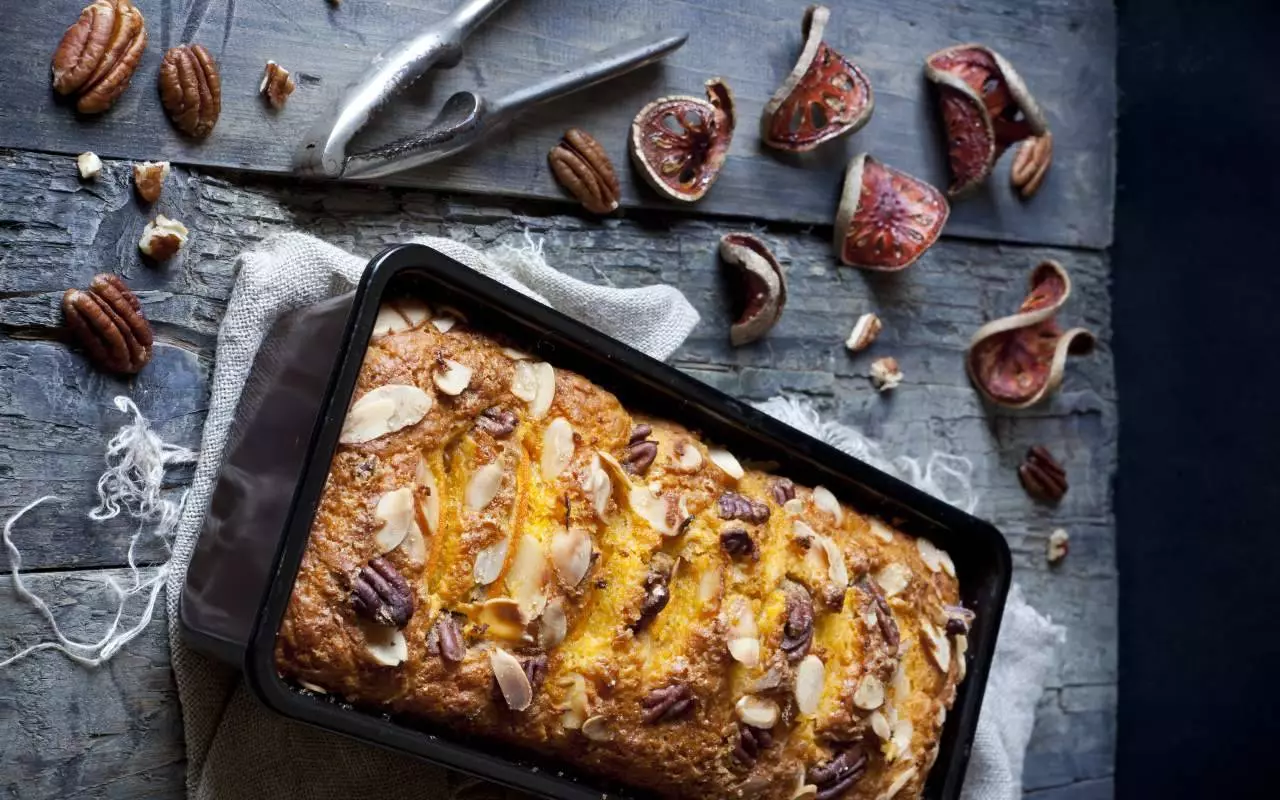 plumcake ti o gbẹ eso ilana FOTO ilana titẹ