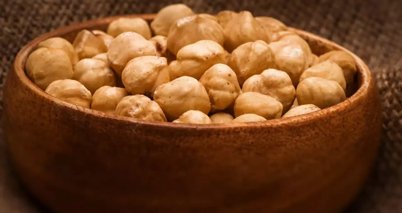 Kupisa hazelnuts dzakakangwa