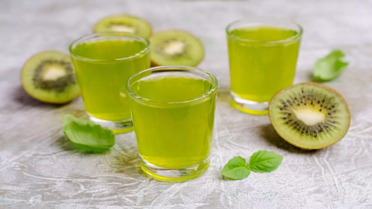Li-liqueur tsa kiwi