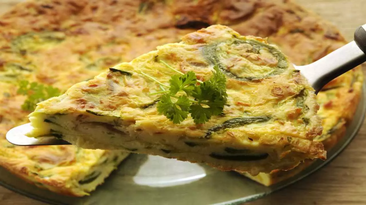 Omelet dengan zucchini dan scamorza