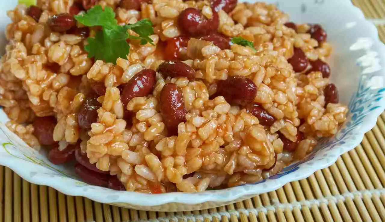 nasi kacang merah