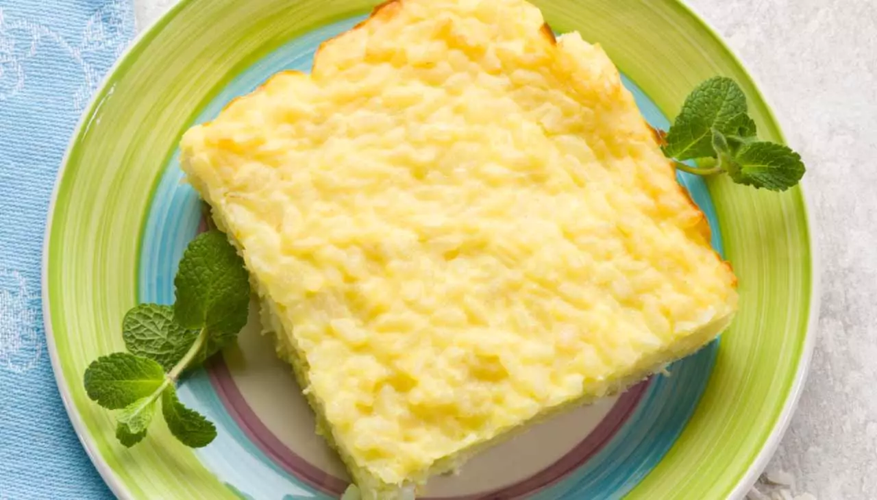 Pikante Torte mit Schinken und Käse