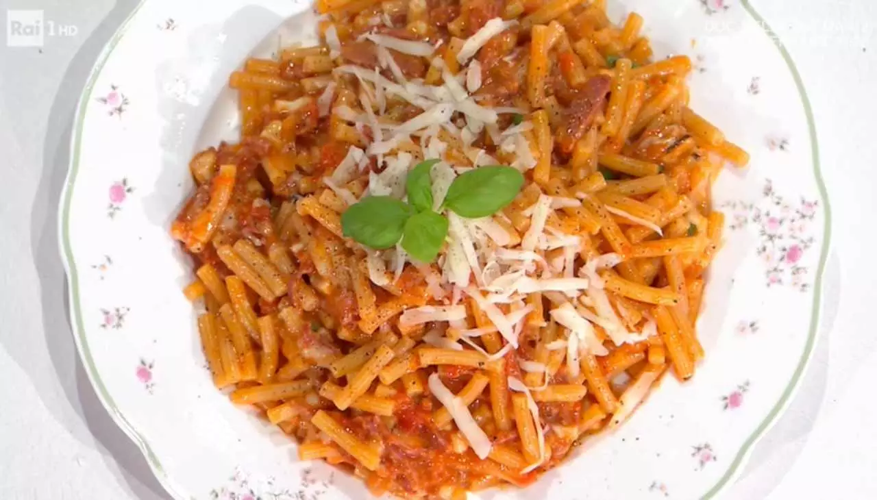 總是中午 |廚師 Daniele Persegani 的食譜 | bersagliera 的 Sedanini