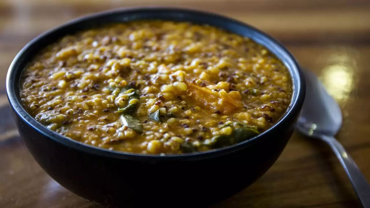 vegetariánská polévka s quinoou