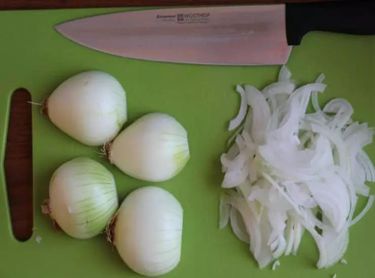 Miecznik z cebulą i pomidorami ZDJĘCIE wydruk przepisu