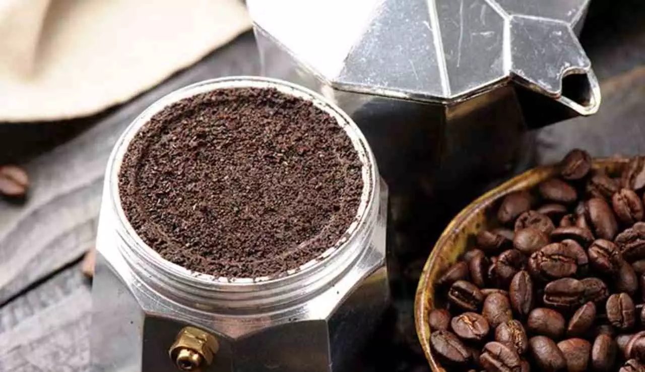 Cara menggunakan ampas kopi | Trik dan resep manis yang luar biasa 23528_1