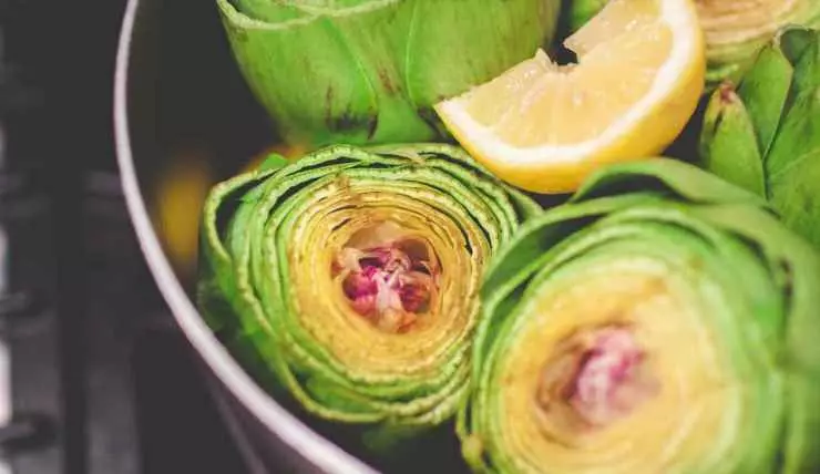 Artichokes alla Romana នេះជាវិធីធ្វើឱ្យពួកវាមានភាពល្អឥតខ្ចោះ ជាមួយនឹងល្បិចបុរាណដែលអ្នកមិនធ្លាប់ដឹង។ 23892_2