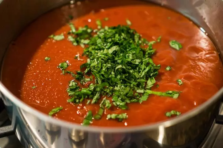 Pâtes au four à la ricotta et à la tomate : une tarte sans viande 2396_3