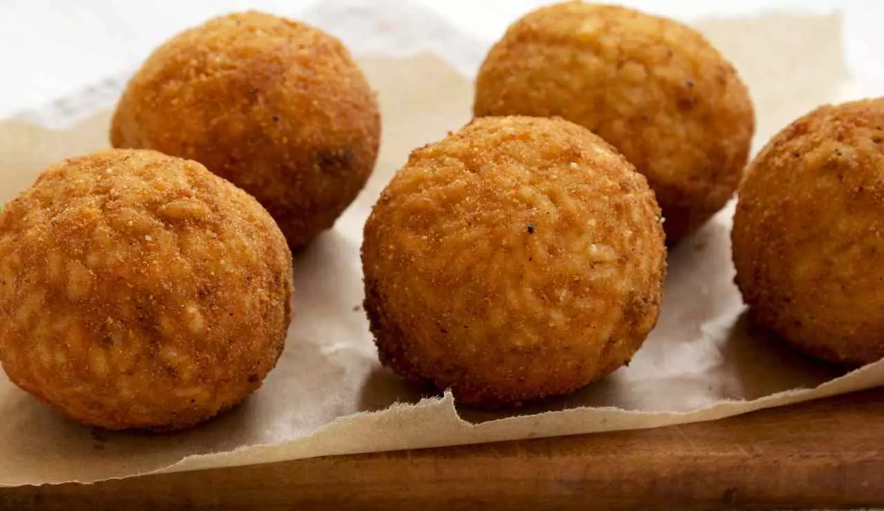 croquettes vary haingana be miaraka amin'ny saosy hena 2022_01_13 ricettasprint