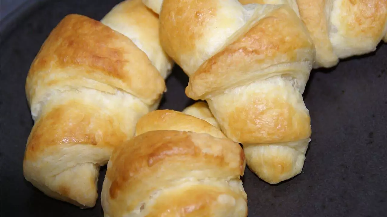 अंडी नसलेले croissants