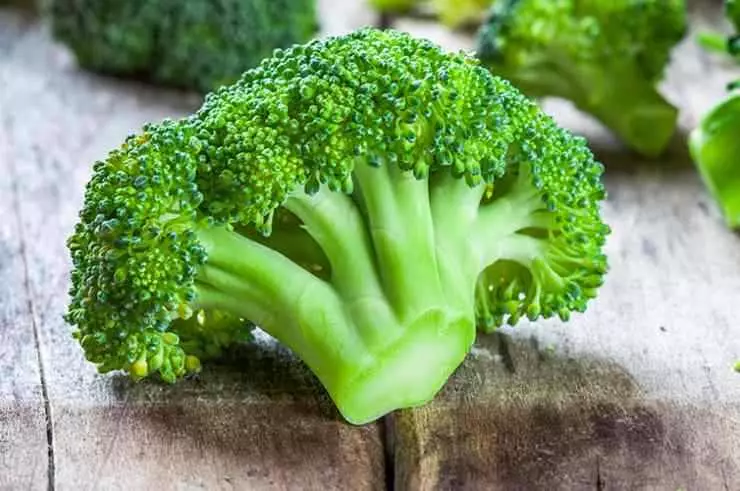 Pasta karo brokoli speck