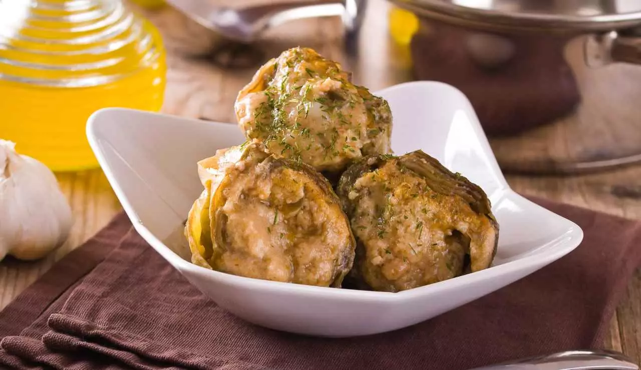 Breaded stuffed artichokes | Second rich and inviting