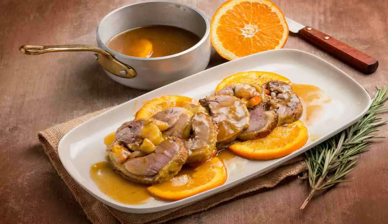 Mish derri i pjekur me portokall | darkë aromatike dhe e shijshme 25253_1