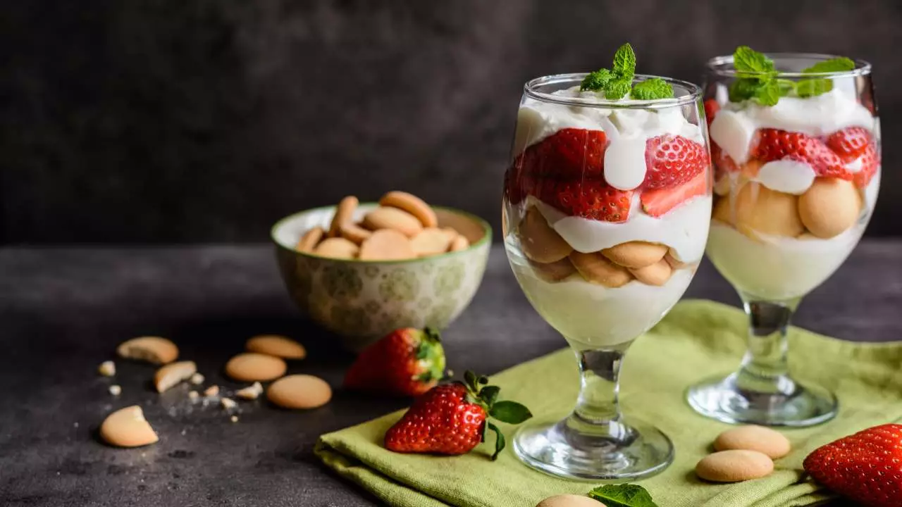 Coupe de fraise à la crème