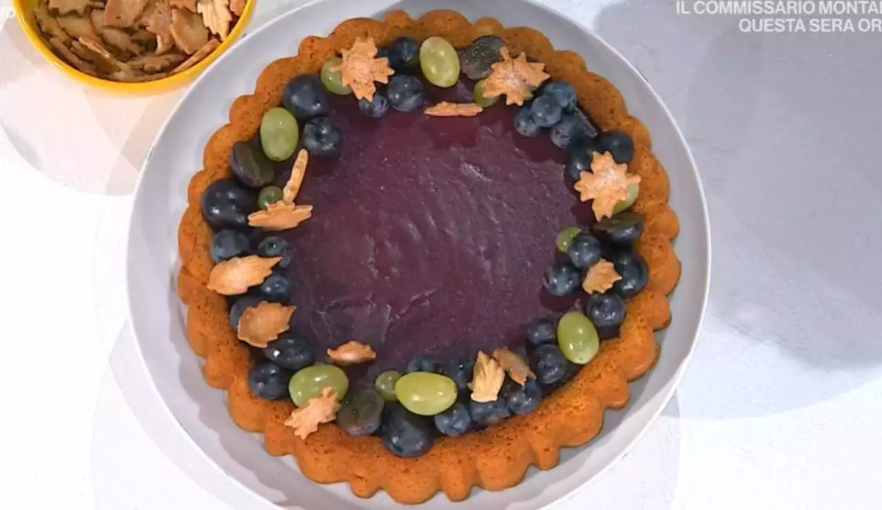 Është gjithmonë mesditë | Receta nga Natalia Cattelani | Tortë me salcë rrushi 25544_1